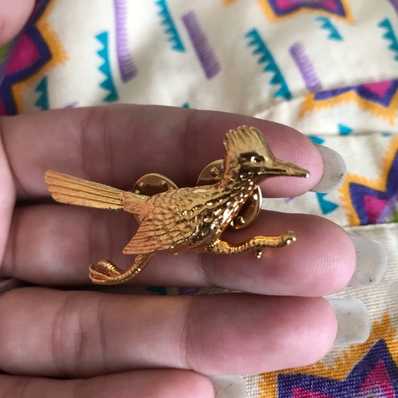 Vintage | Jewelry | Vintage Roadrunner Gold Tone Brooch Pin | Poshmark
